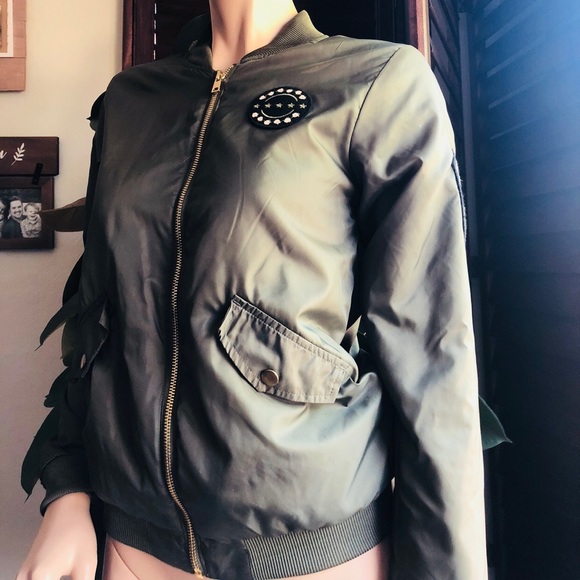 Xhilaration | Jackets & Coats | Xhilaration Olive Green Floral Bomber ...